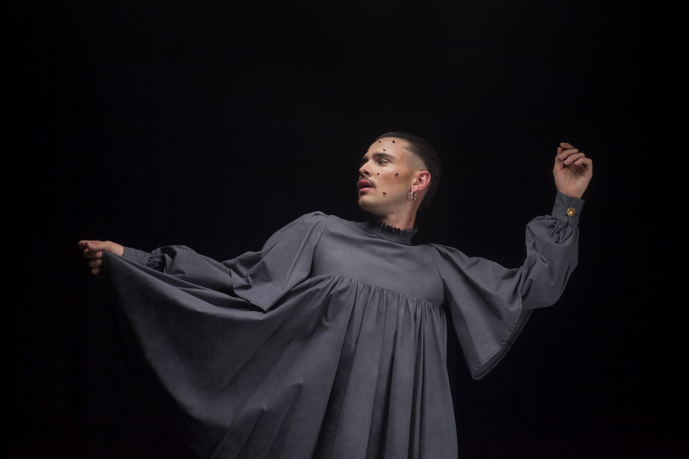 Mondra: "Es difícil de asimilar que tu primer disco vea la luz y se ...